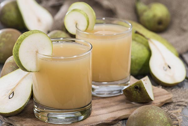 Sumo de pêra com uva - Mulher Portuguesa